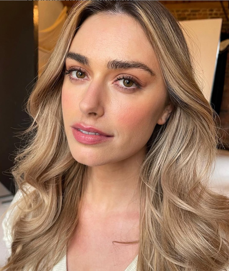 Picture of Shauna Rigard