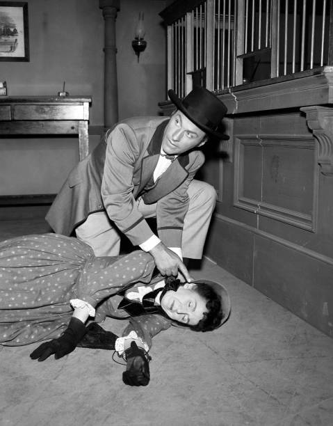 Richard Coogan, Hope Summers