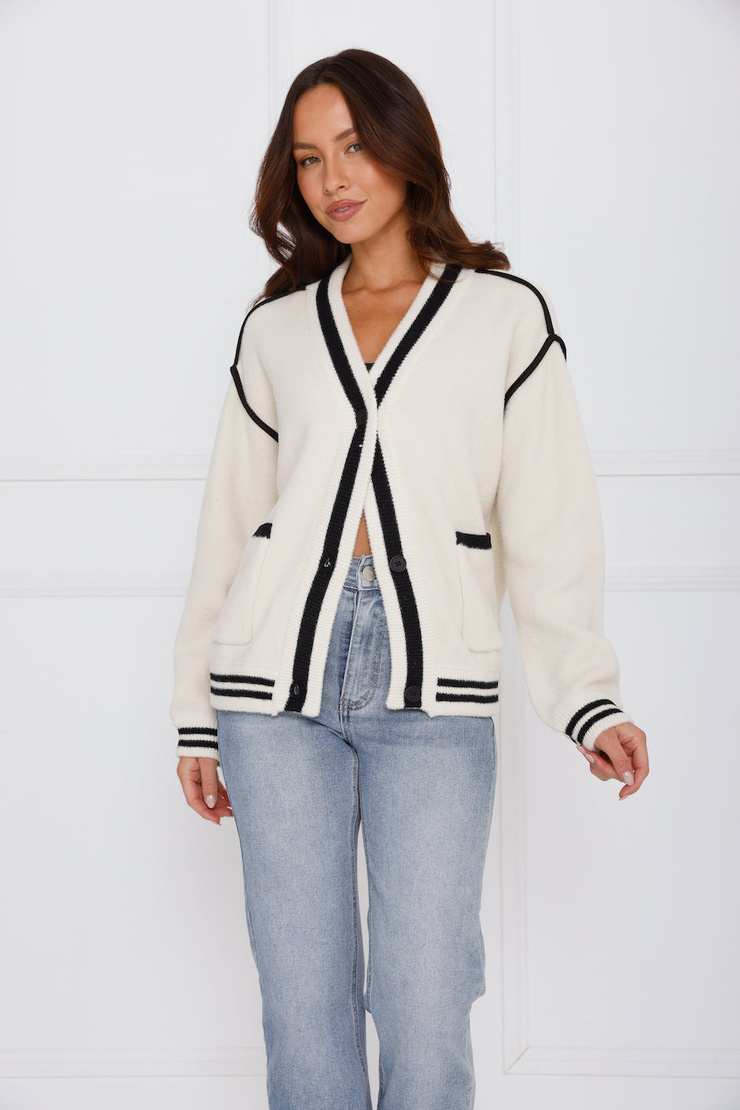 Deni McDermott for Hello Molly