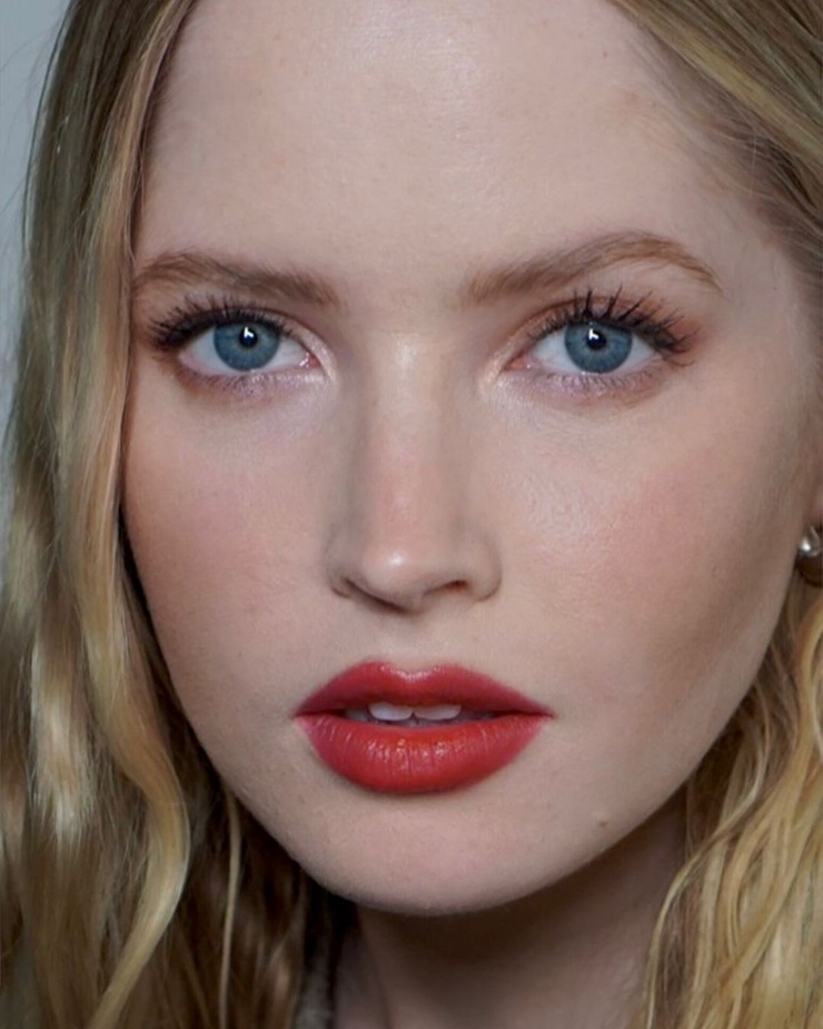 Picture of Ellie Bamber