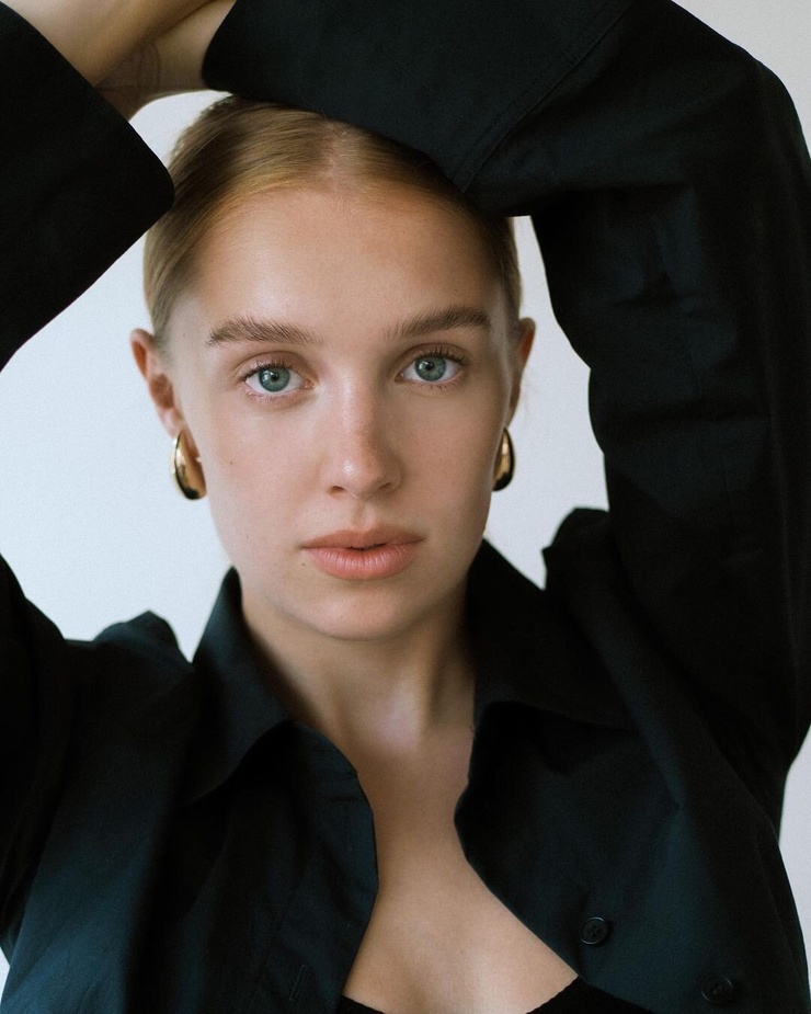 Hattie Dynevor image