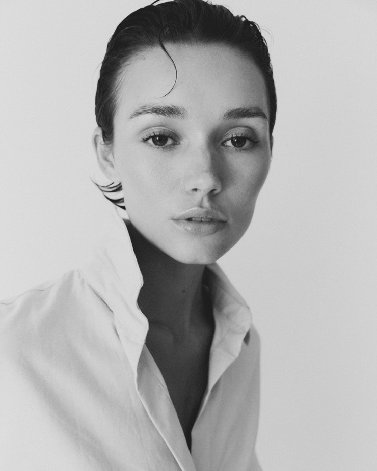 Picture of MIA BROWN model