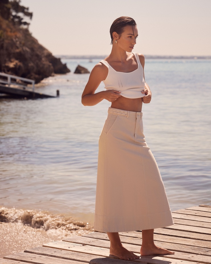 MIA BROWN model picture