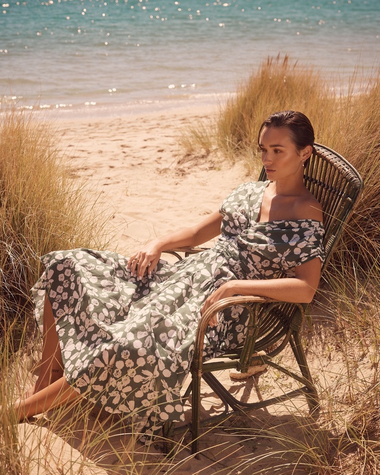 Picture of MIA BROWN model