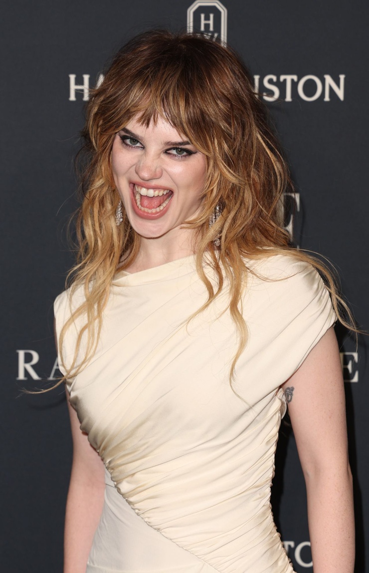 Sophie Thatcher picture