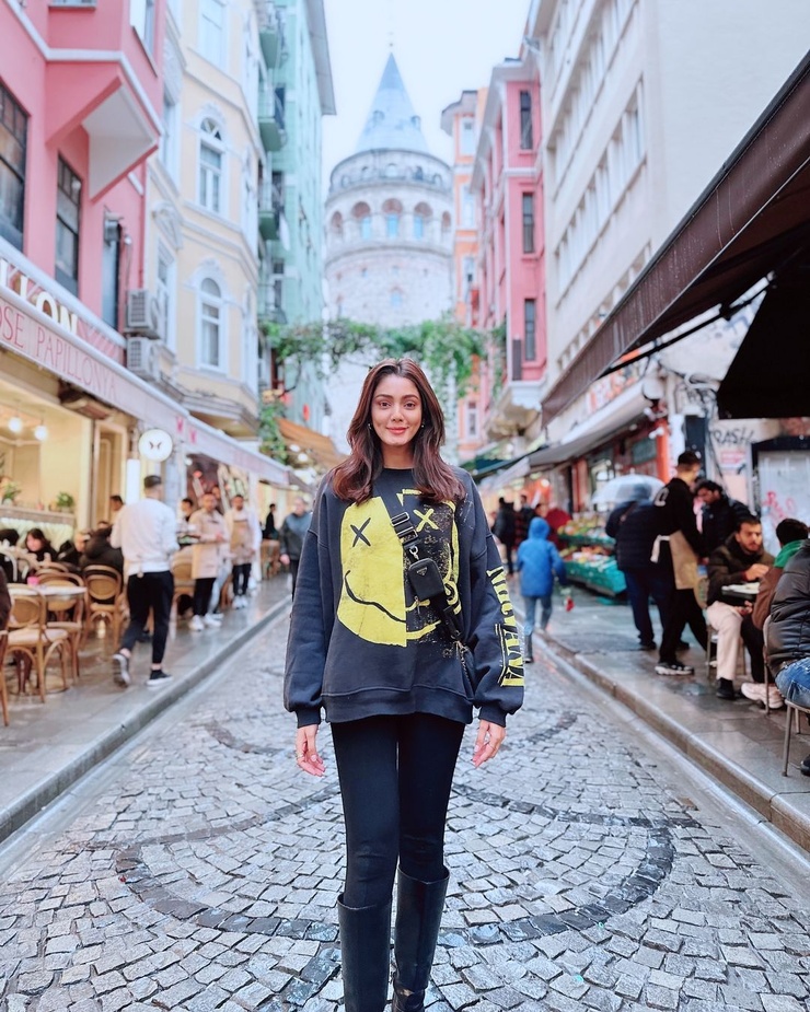 Image of Sana Makbul