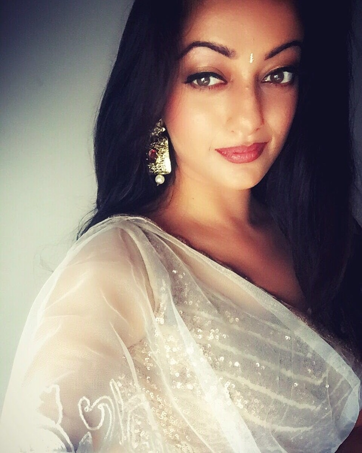 Picture of Manasi Naik