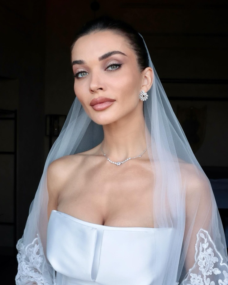 Picture of Amy Jackson
