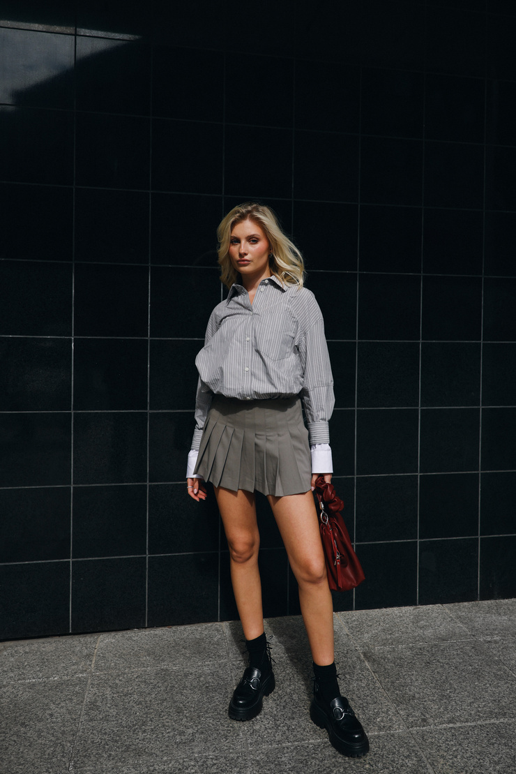 OLA SZKOLDA SEXY HOT PHOTOS - LEGS