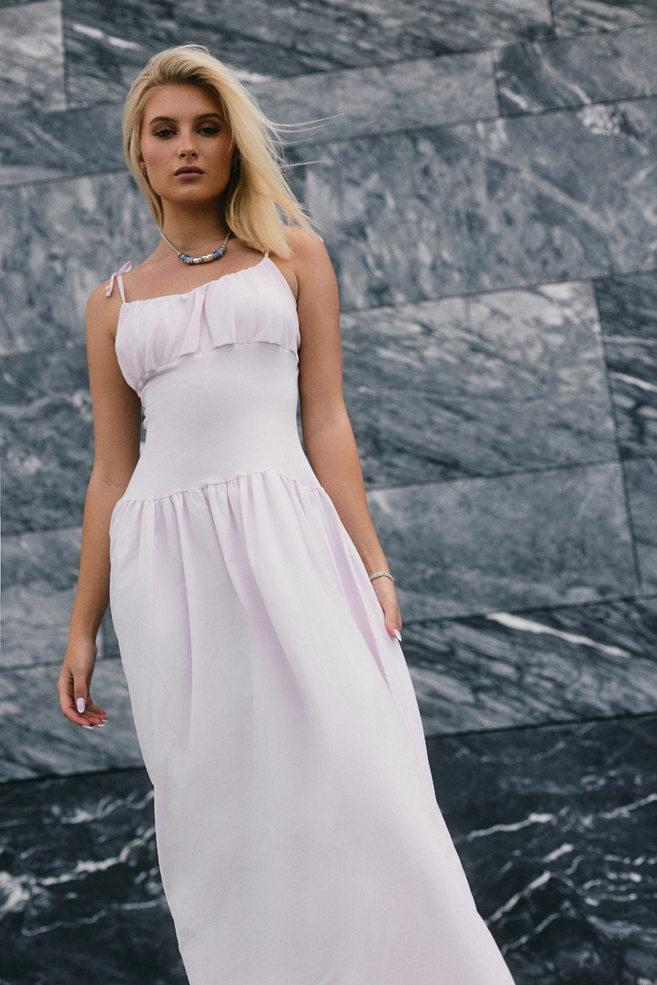 OLA SZKOLDA SEXY HOT PHOTOS - LEGS