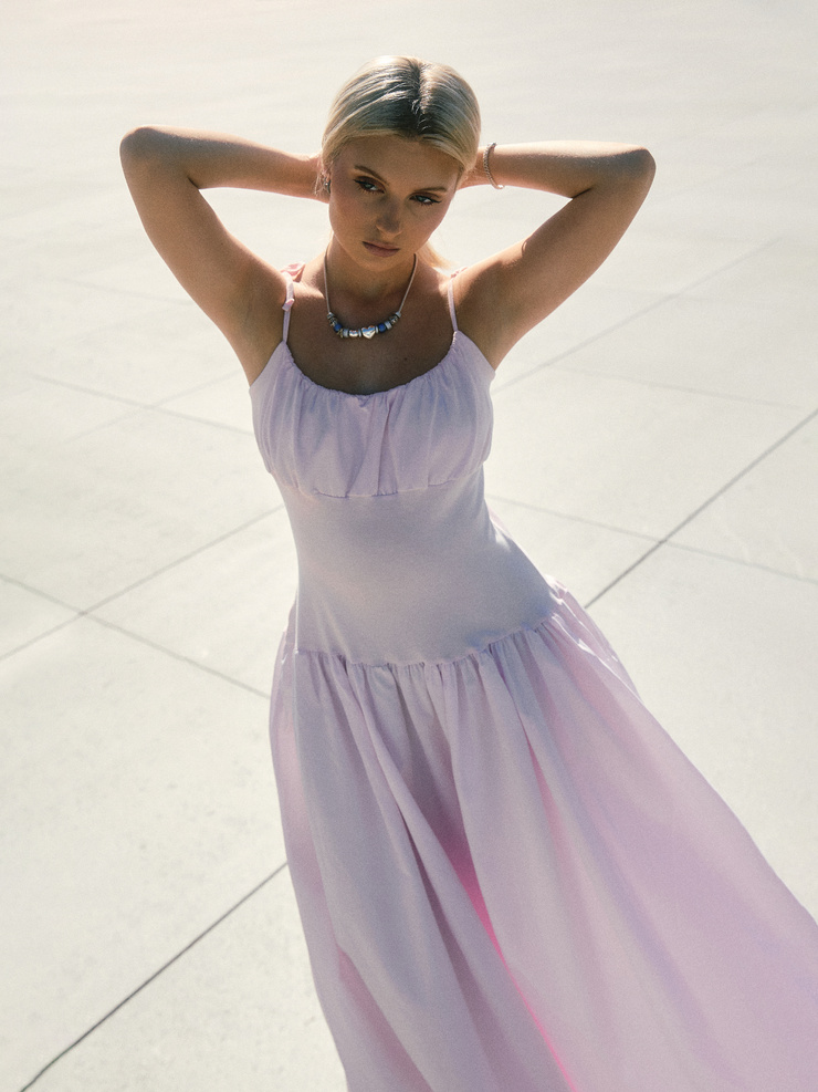 OLA SZKOLDA SEXY HOT PHOTOS - LEGS