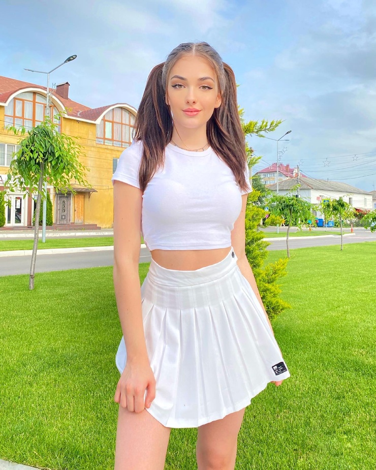 Andreea Bostanica picture