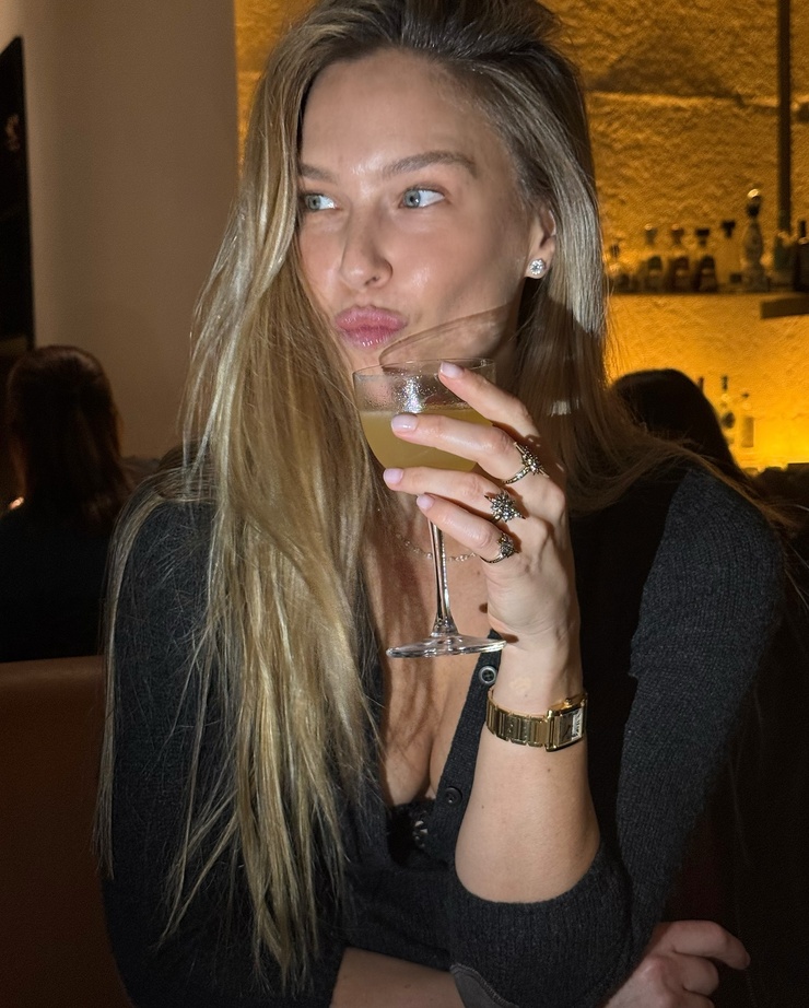 Picture of Bar Refaeli