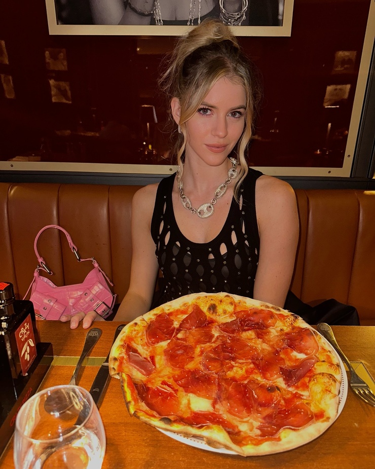 Image of Sara Croce