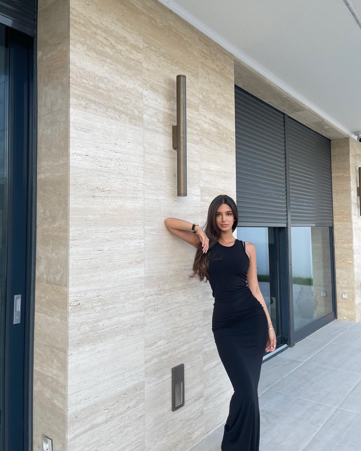 Djina Dzinovic image