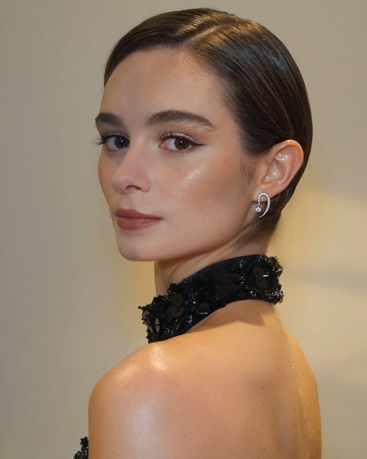 Picture of Saura Lightfoot Leon