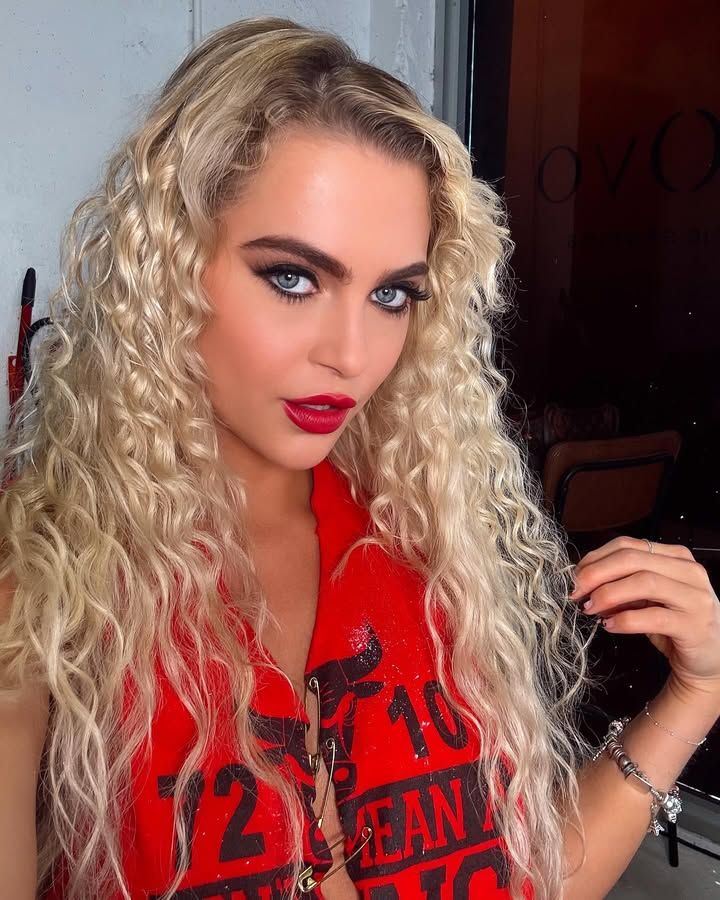 Picture of Anne Winters