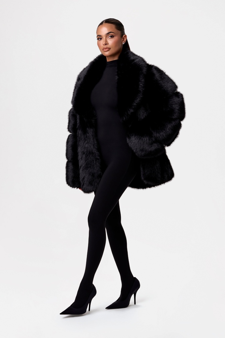 Leidy Amelia For Naked Wardrobe