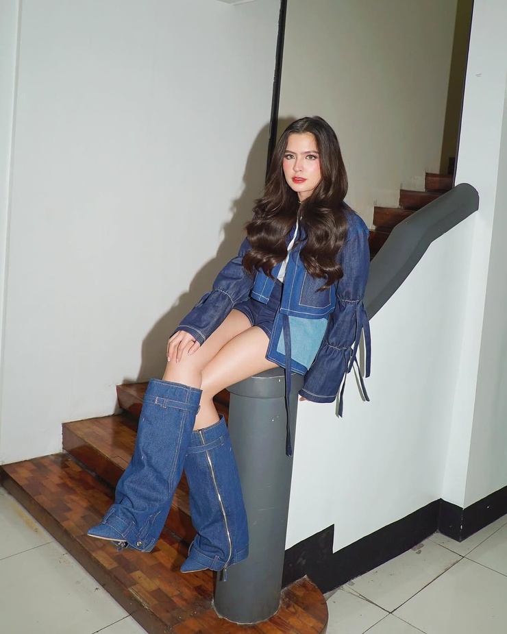 Alexa Ilacad picture