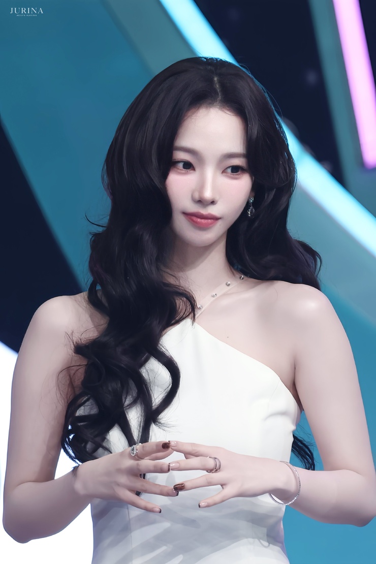 Picture of Ji-min Yoo