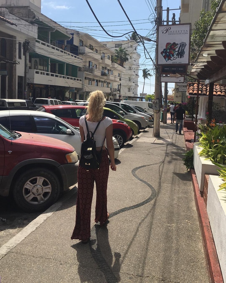 Helena Heroux pictures and photos