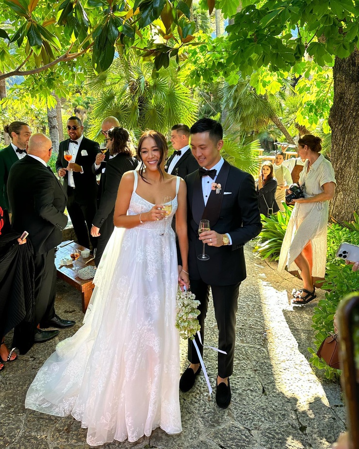 Image of Ashley Thompson.