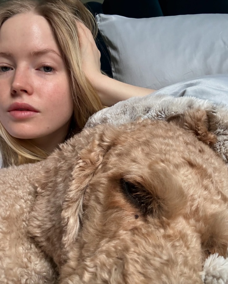 Picture of Ellie Bamber