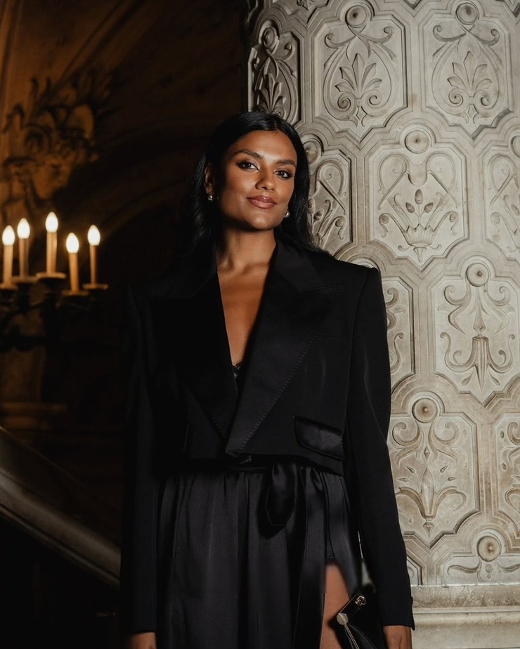 Picture of Simone Ashley