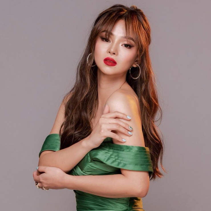 Angeli Khang picture