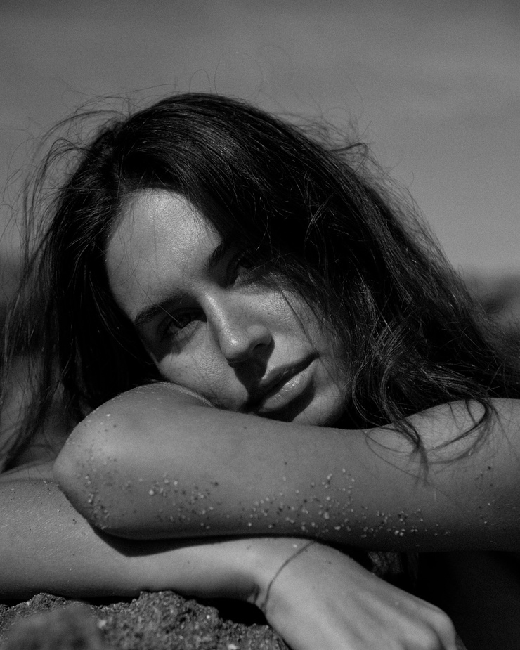 Brit Manuela (model) image