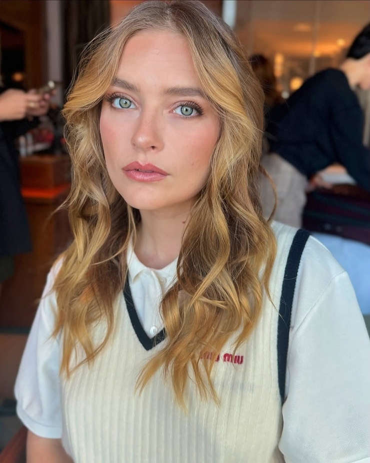 Picture of Camille Razat