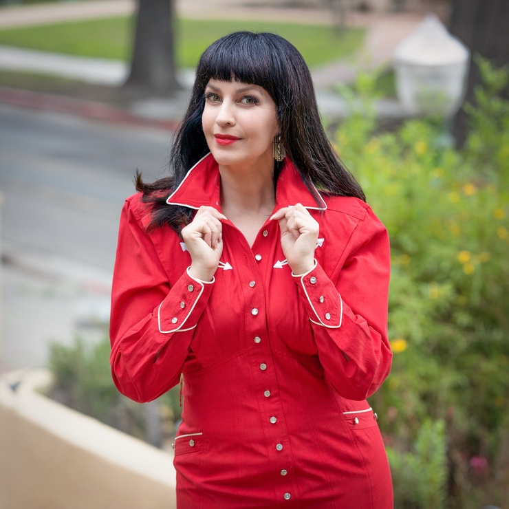 Grey DeLisle image