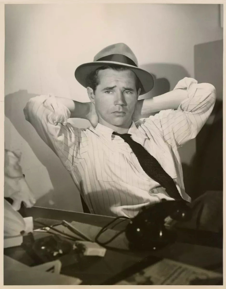 Howard Duff