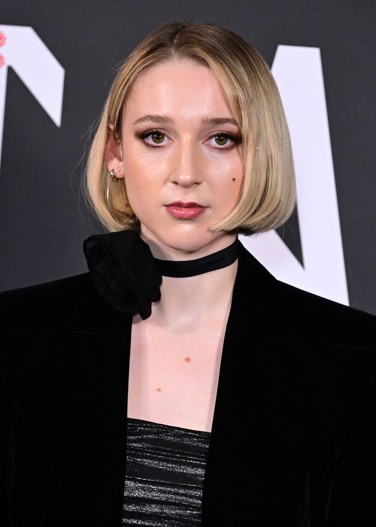 Maisie Ayres picture