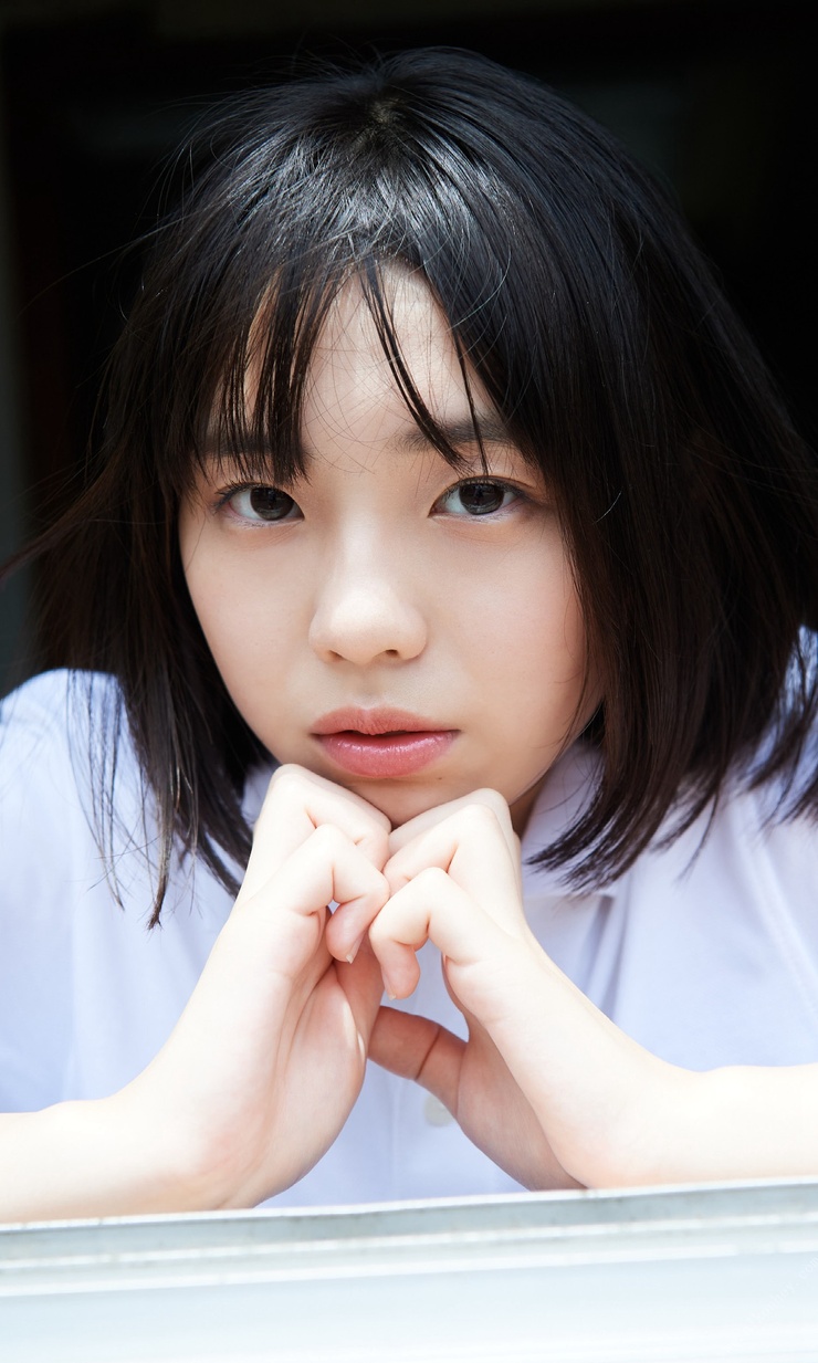 Picture of Hina Kikuchi