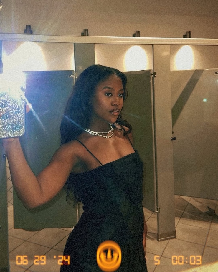 Picture of Renee Harrison