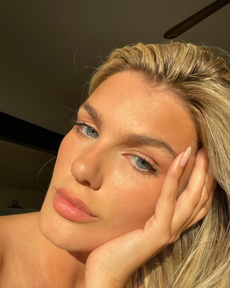 Stephanie Peterson image