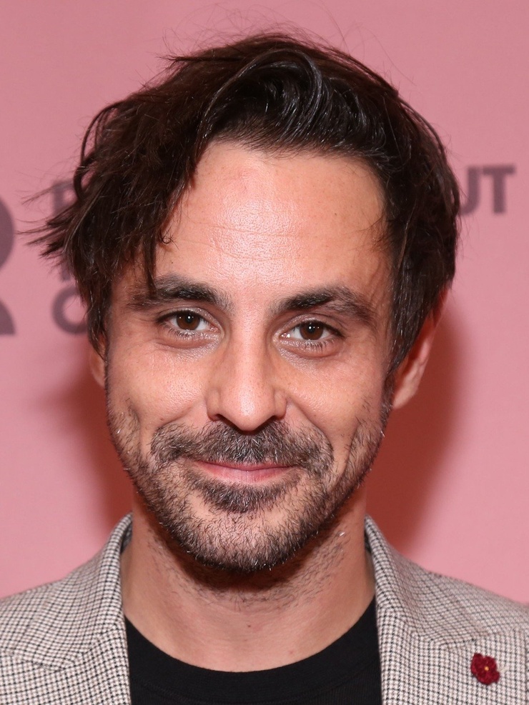 Emun Elliott picture