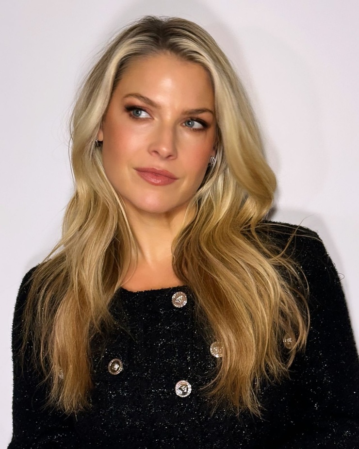 Picture of Ali Larter
