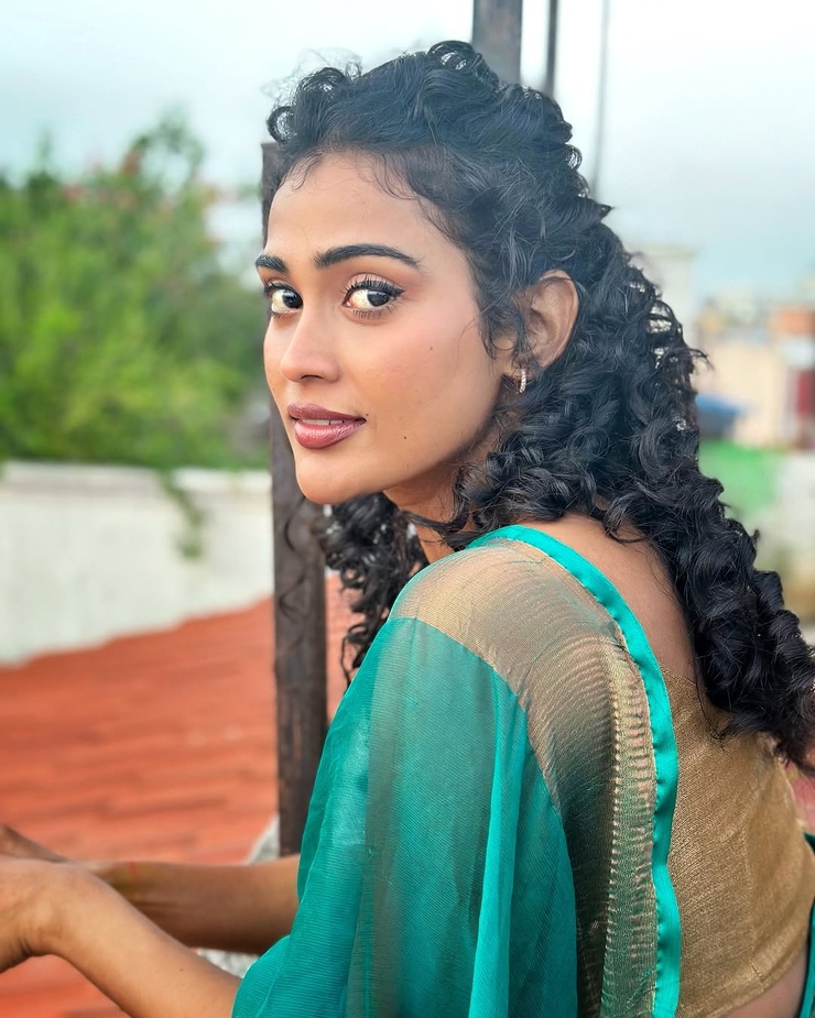 Poornima Ravi picture