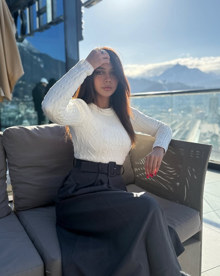 Ruhi Singh image