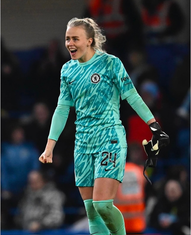 Picture of Hannah Hampton