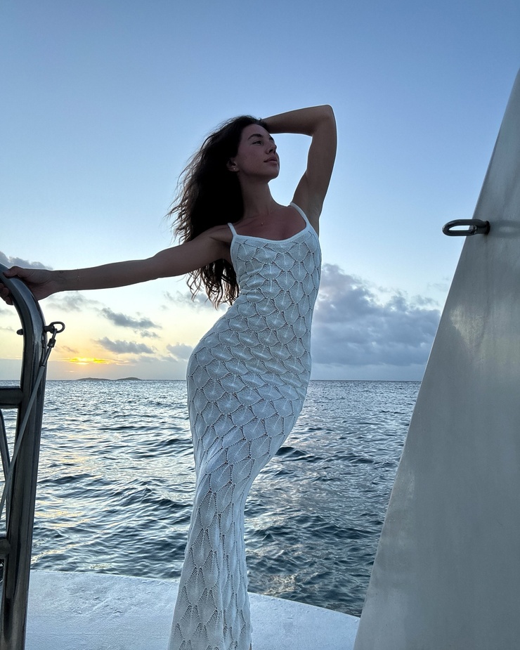 Brit Manuela (model) image