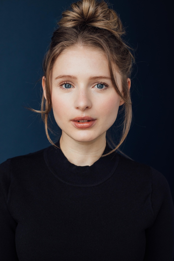 Alexandra Beaton image