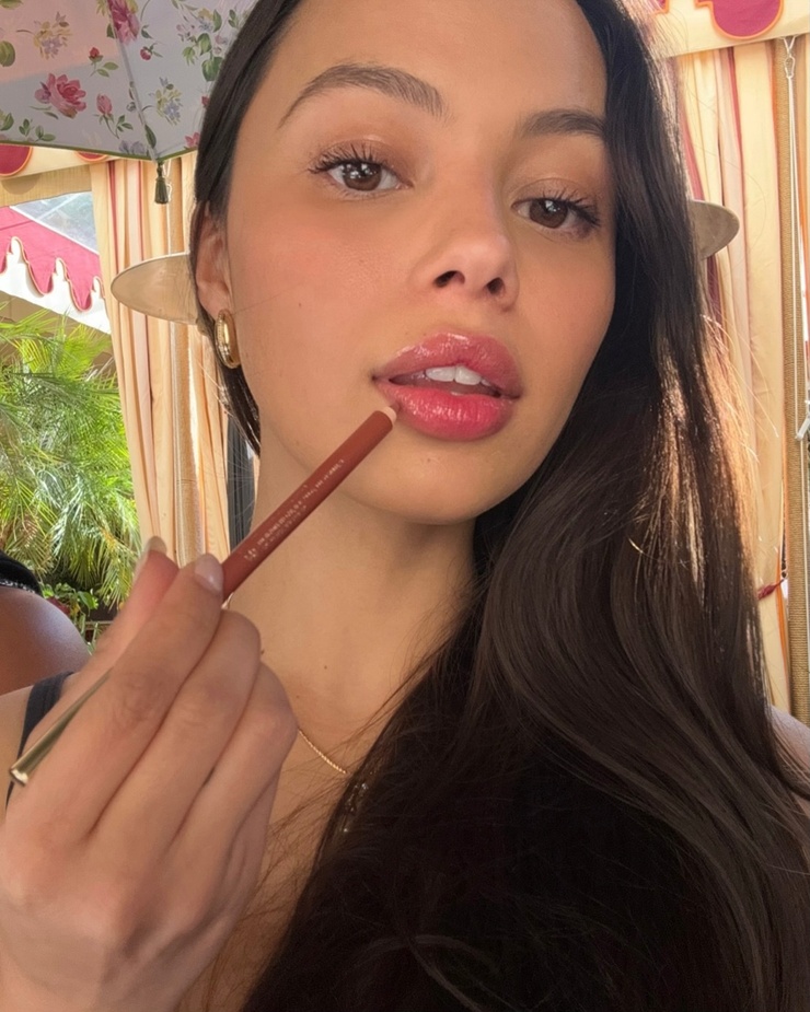 Fiona Barron picture