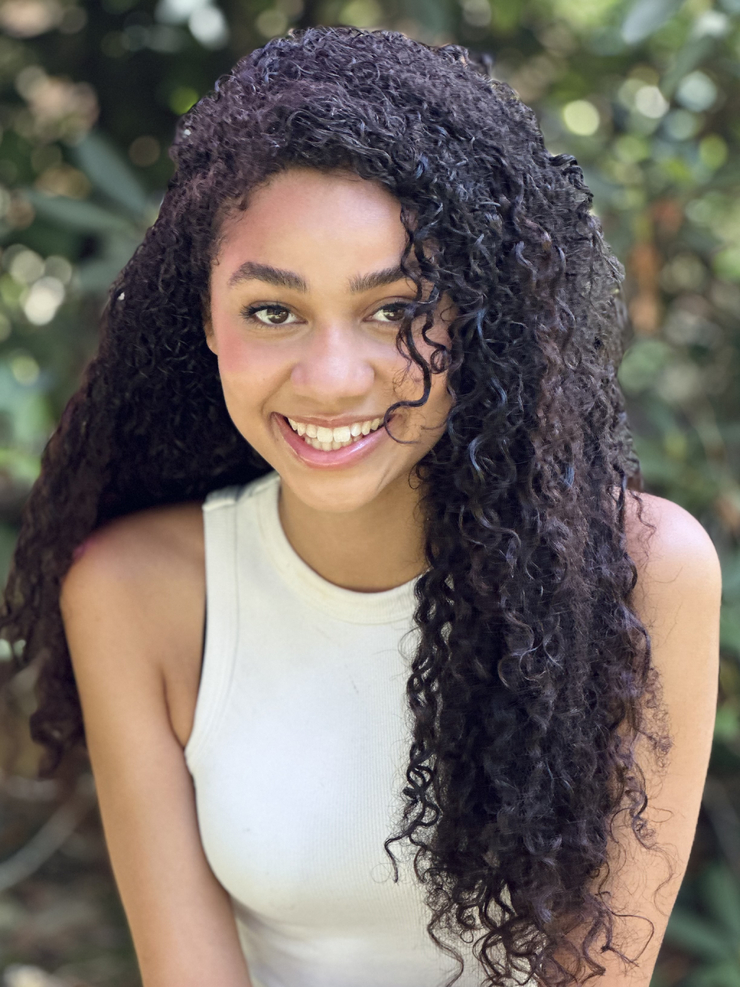 Picture of Izabela Rose