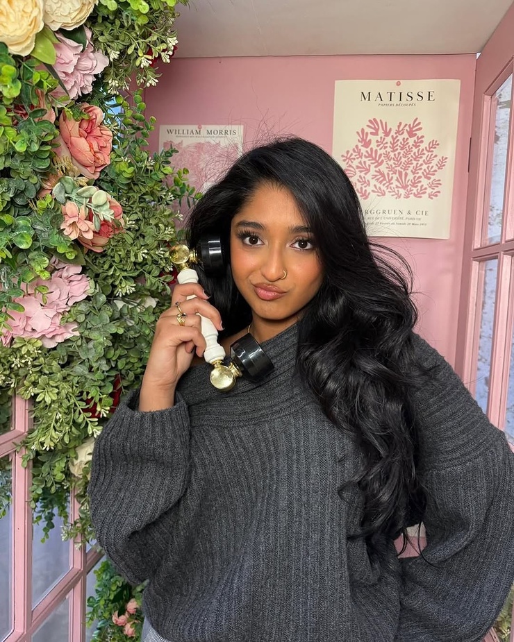 Picture of Maitreyi Ramakrishnan