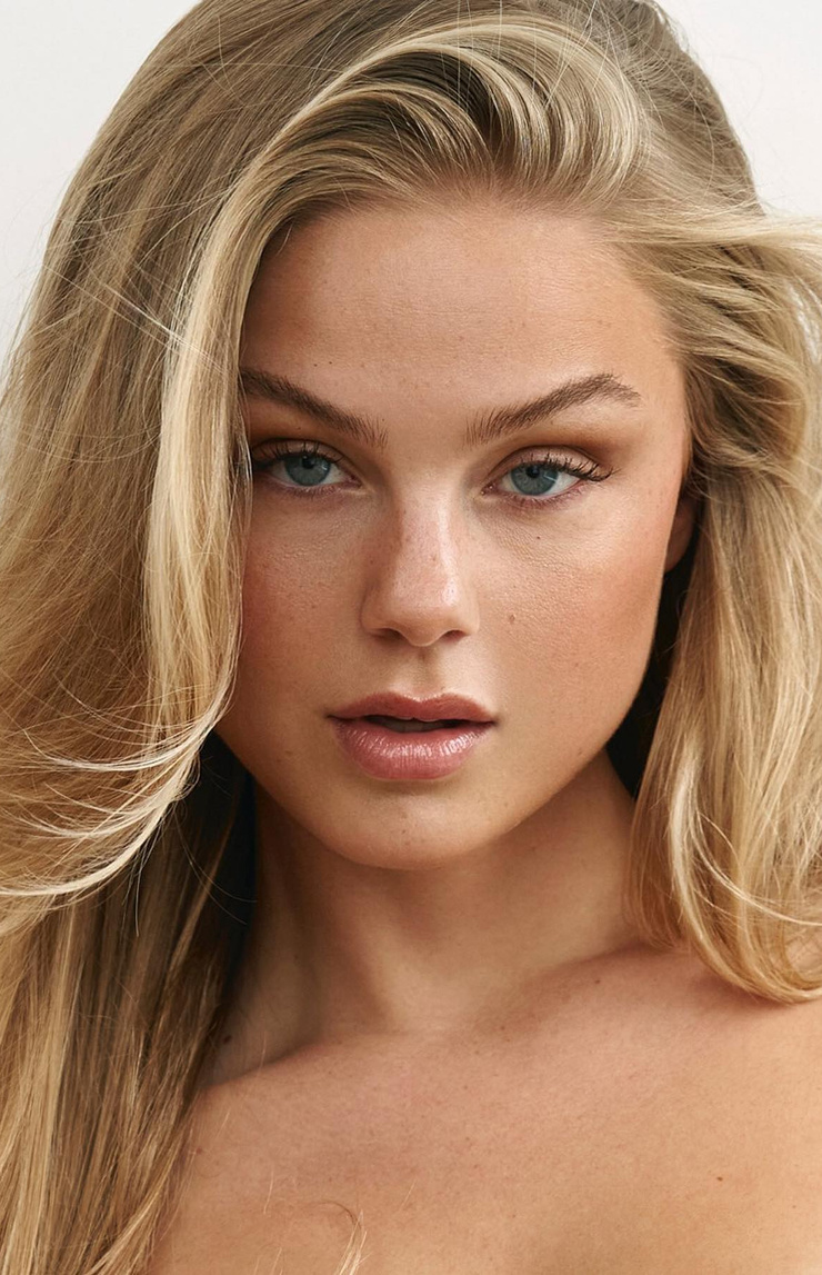 Image of Nina Persson