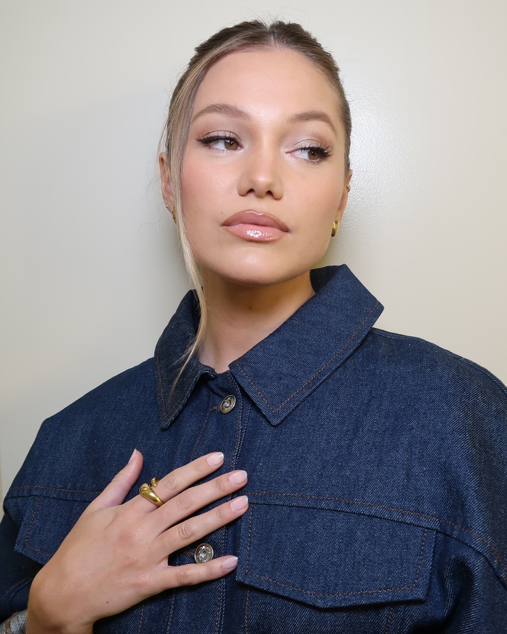 Picture of Olivia Holt