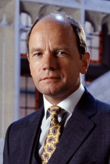 Picture of Simon Chandler